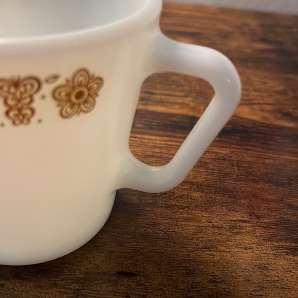 Pyrex | Dining | Vintage Pyrex Coffee Cup Butterfly Gold Milk Glass ...